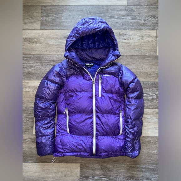 Patagonia | Jackets & Coats | Patagonia Womens Fitz Roy Down Hooded ...